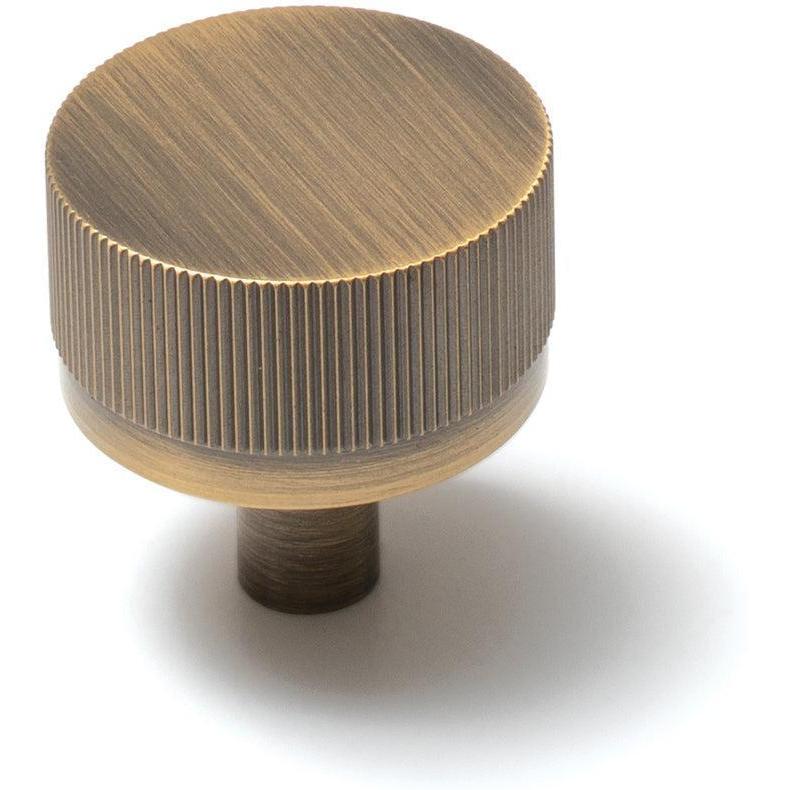 Bellevue Cupboard Knobs – Heritage Building Centre